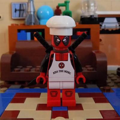 HeroBloks - Chef Deadpool - BrickingItMinifigure
