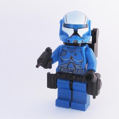 HeroBloks - Female Clone Trooper - Engineerio
