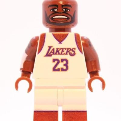HeroBloks - LeBron James - MinifigFX