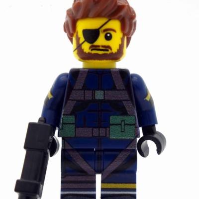 HeroBloks - Big Boss - Minifigs.me