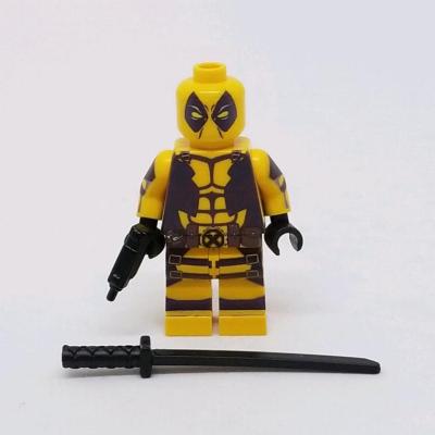 HeroBloks - Deadpool (X-Men) - Calypso Customs