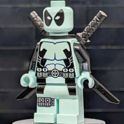 HeroBloks - Deadpool (Light Aqua) - Hall of Bricks