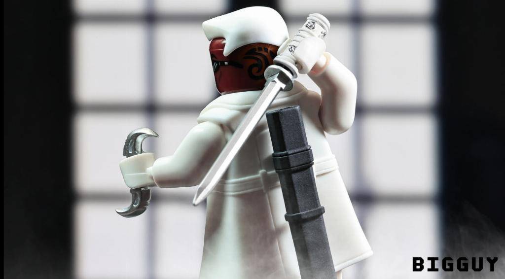 HeroBloks - Blade (white) - Bigguy Minifigs