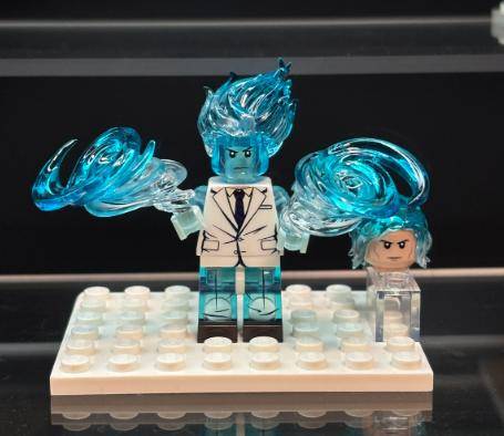 HeroBloks - Riptide (First Class) - Hera Brick x Boss Toys